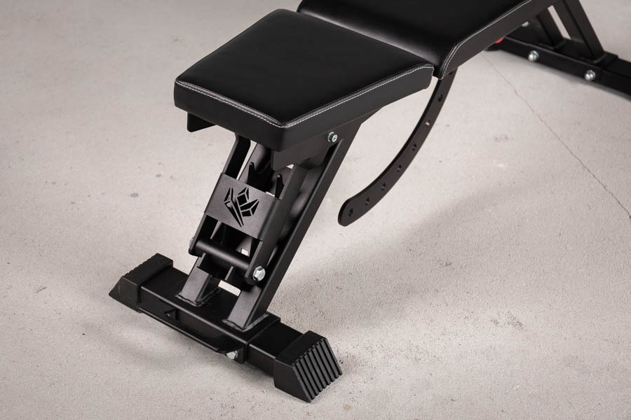 Adjustable bench | Professional guide to choosing a gym bench